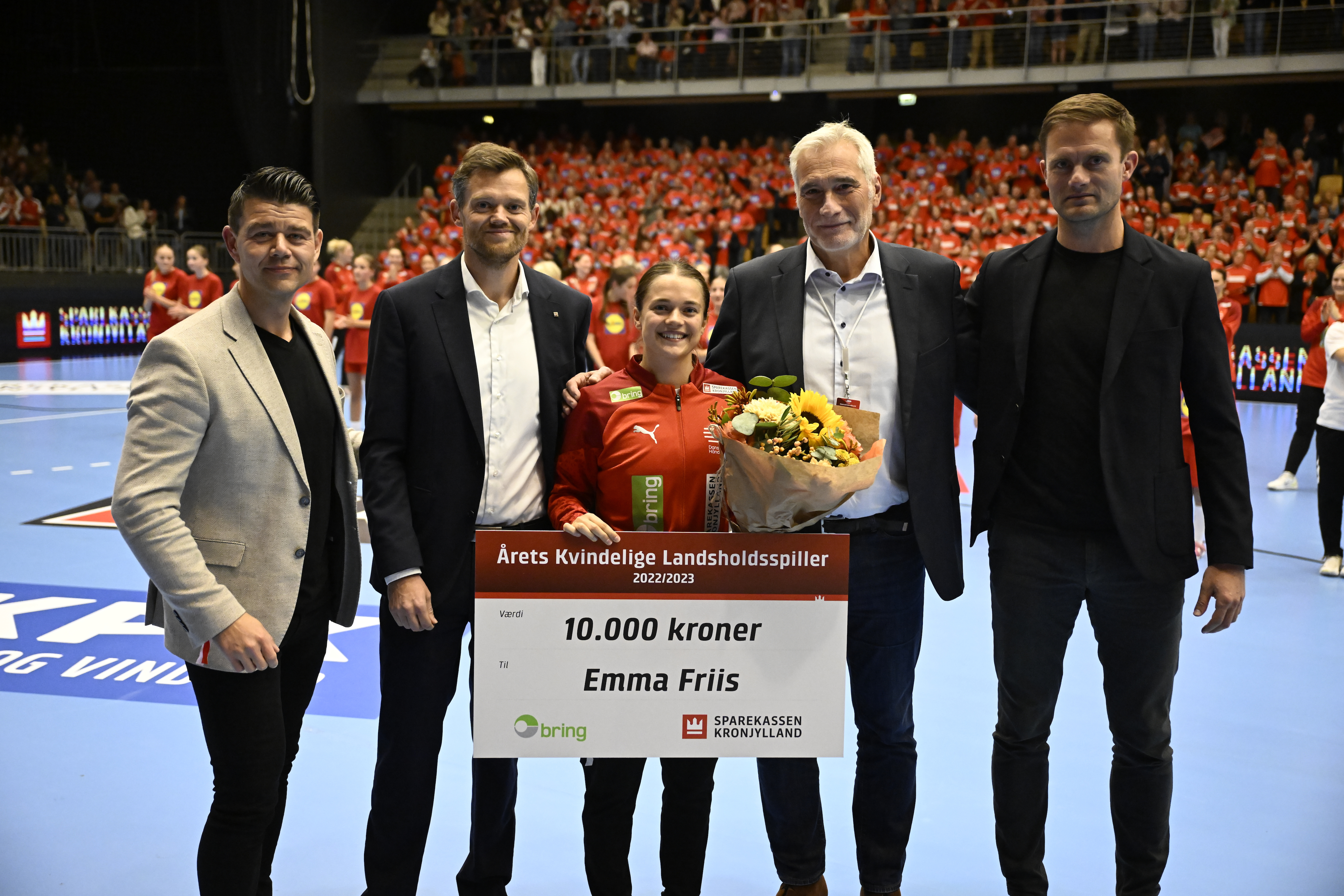 Emma Friis er Årets kvindelige landsholdsspiller 2022/2023 | Håndbold.dk